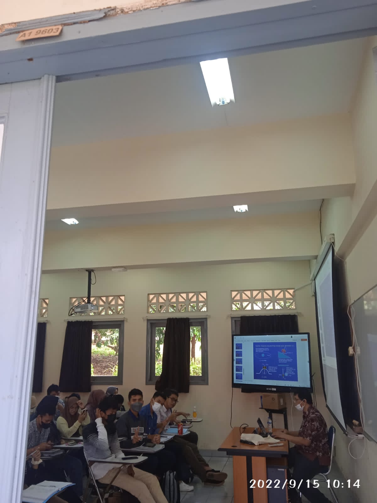 Kelas Hybrid Gedung A1 9603