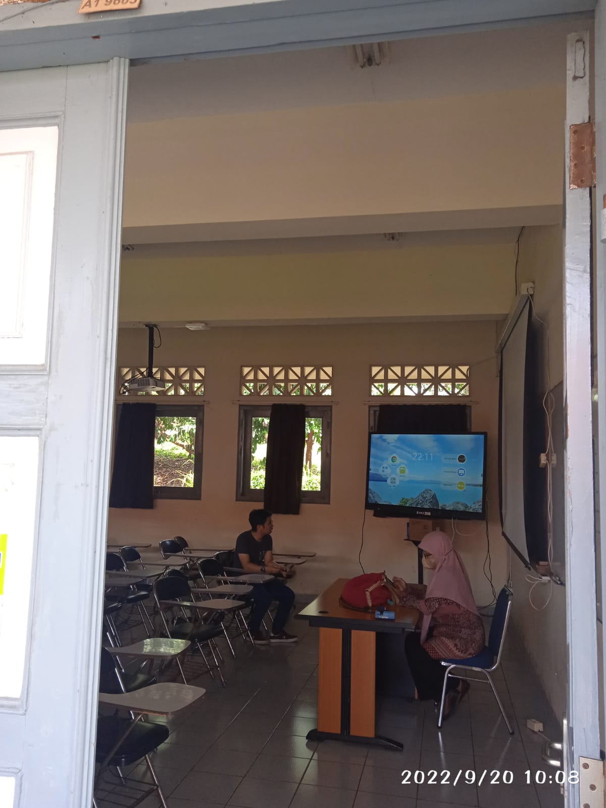 Kelas hybrid Gedung A1 9603