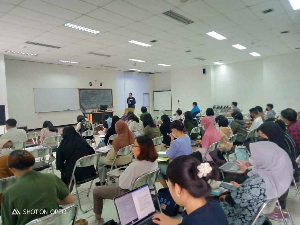Kelas Hybrid Gedung GKU 2 K2.9654