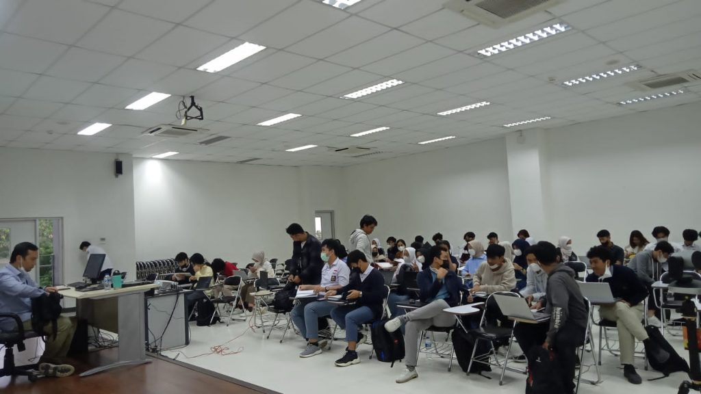 Kelas Hybrid Gedung GKU 2 K2.9653