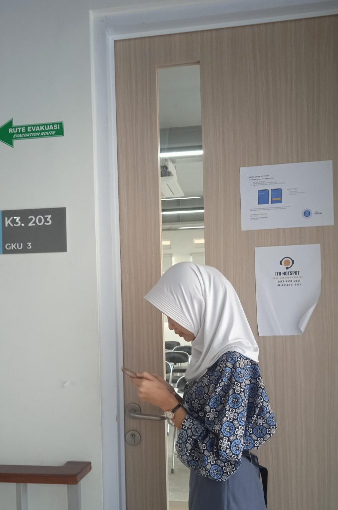 Nama Sindy Sri Hapsari, Asal Sekolah SMK YBM Tanjungsari, pengecekan access point di GKU 3 ...